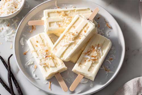 3-Ingredient Keto Vanilla Coconut Pops: Creamy, and Low-Carb