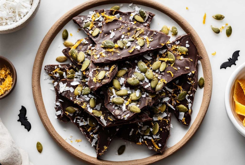 Easy Keto Sugar-Free Dark Chocolate Bark with Pumpkin Seeds